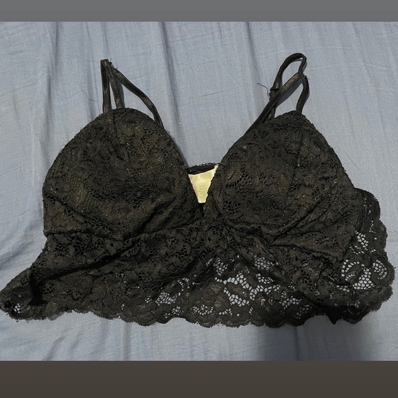 madrag | Tops | Lacey Crop Top Size Large | Poshmark